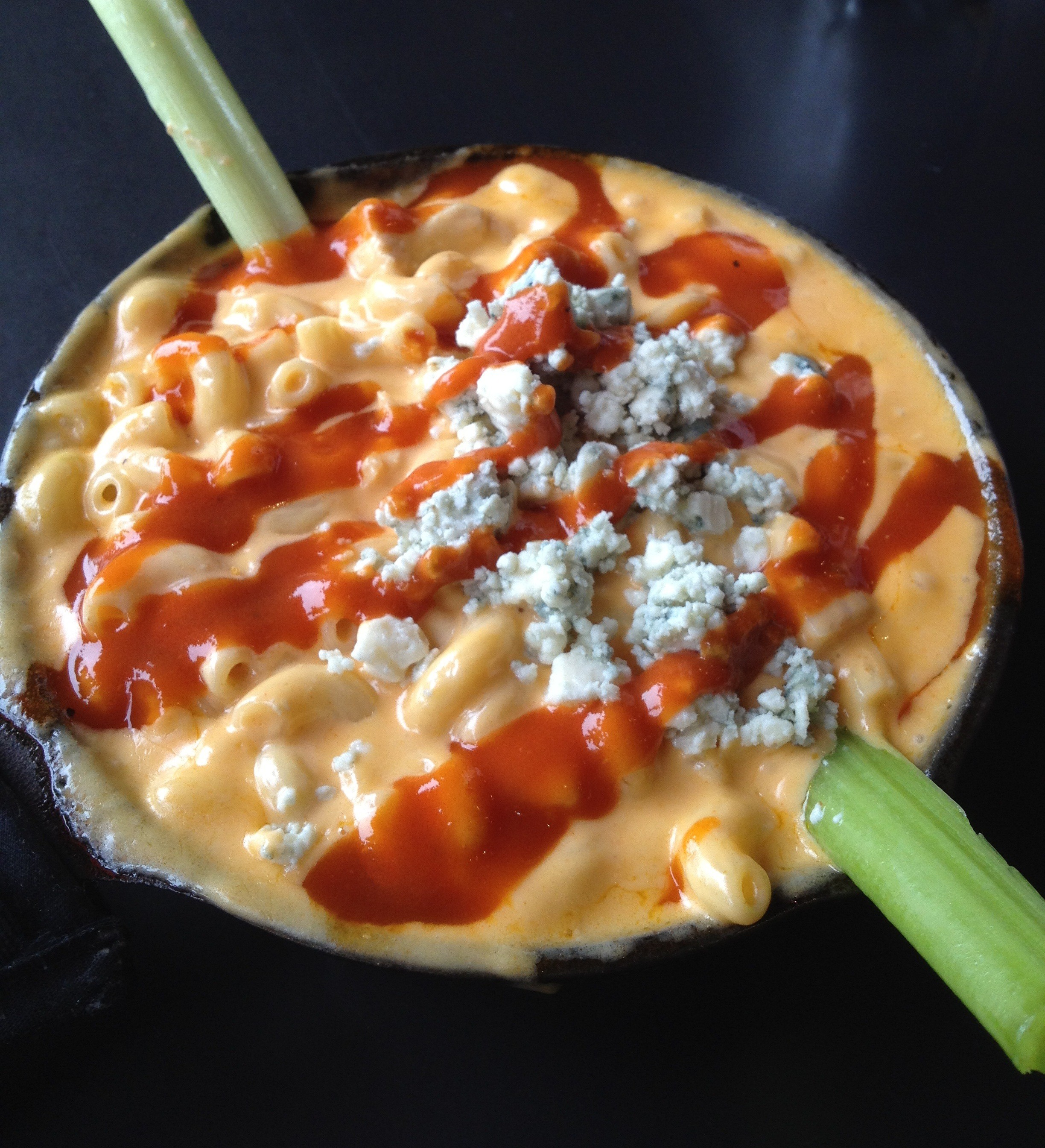 sinfully delicious comfort food: mac daddy’s macaroni & cheese bar ...